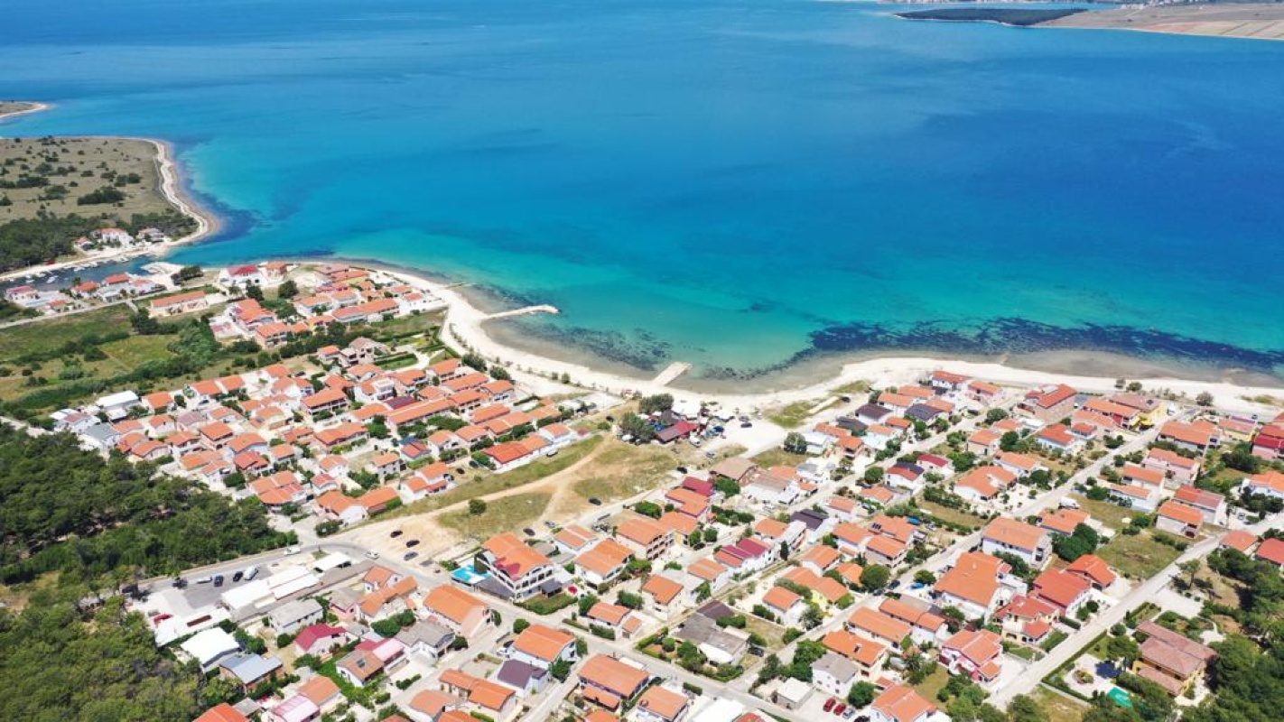 Apartment (3+1) Vir, Vir, Croatia